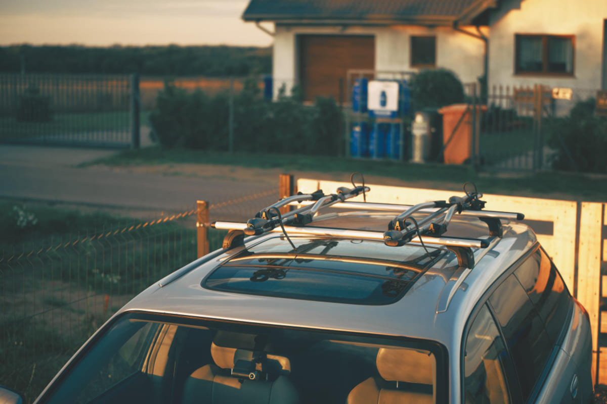 Buy Universal Roof Racks And Cross Bars Today!